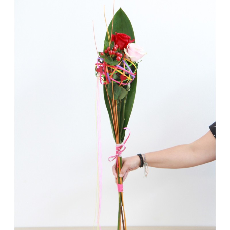 Duo of Roses and chocolates. Two Roses with chocolate. Free shipping